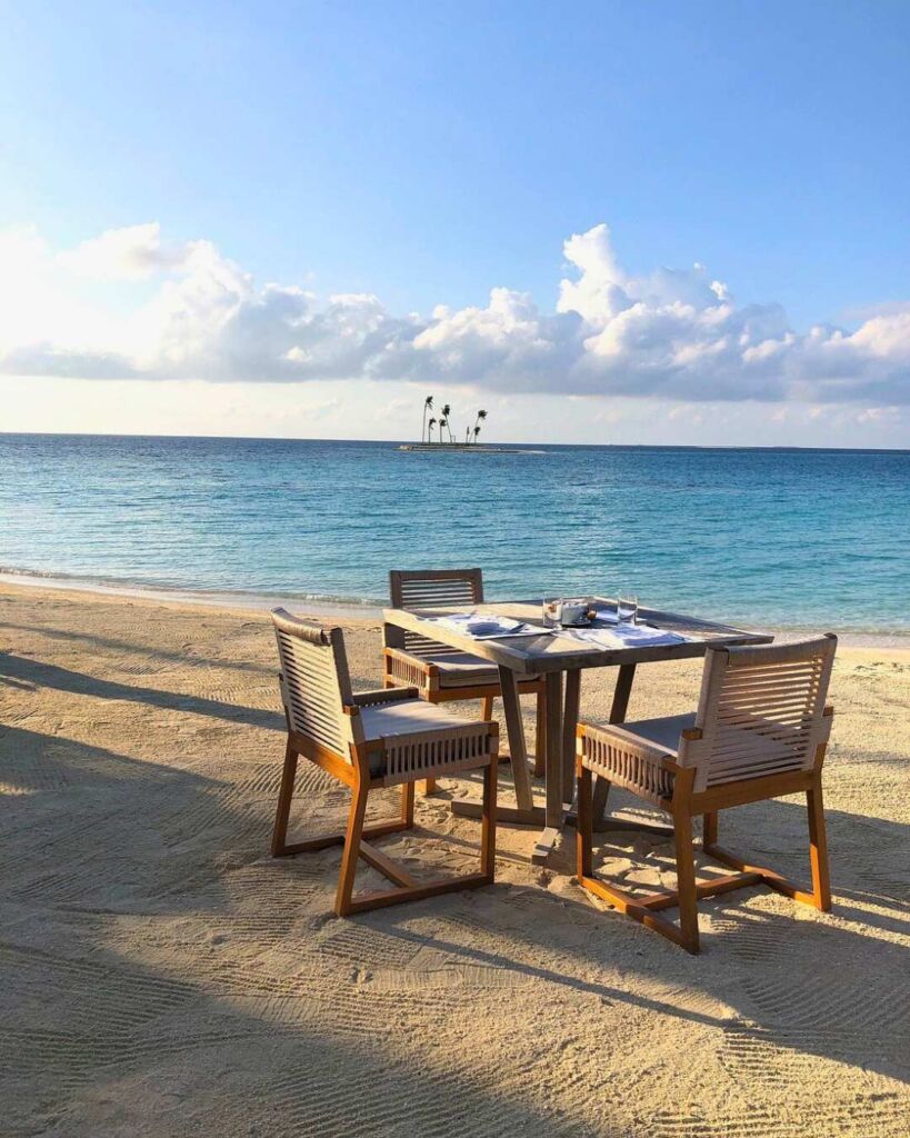 Exploring Beach Resort Furniture Styles designs & Trends